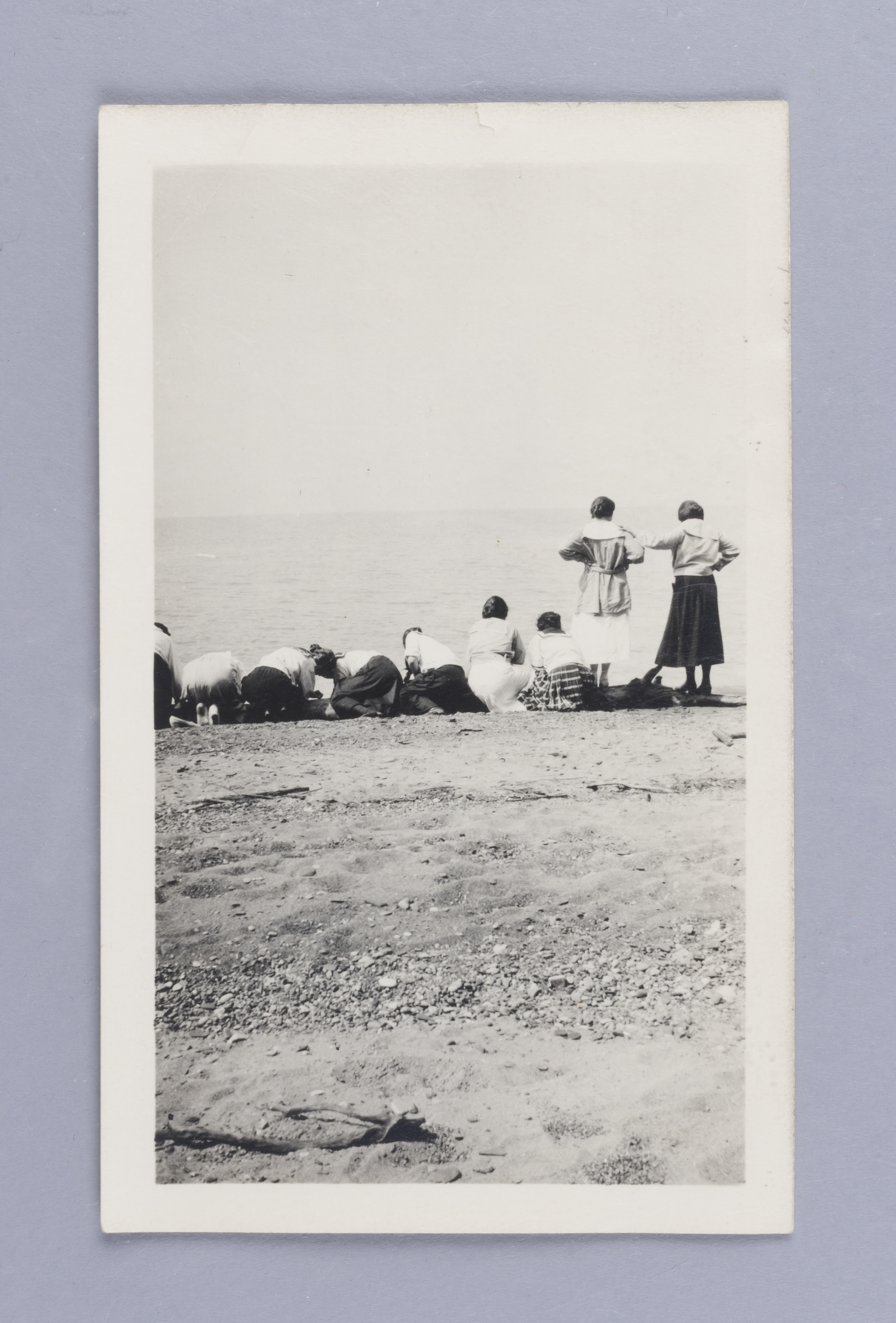 Untitled (People on the Beach Mooning Camera) - Saint Louis Art Museum