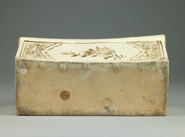 Headrest with Design of Figures in Landscapes, Bird, and Flowers within ...