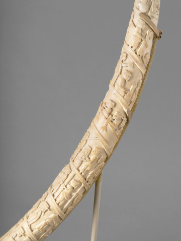 Carved tusk - Saint Louis Art Museum